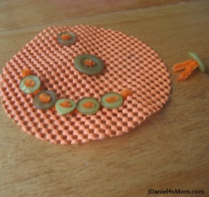 Halloween Craft- Button Pumpkin Face